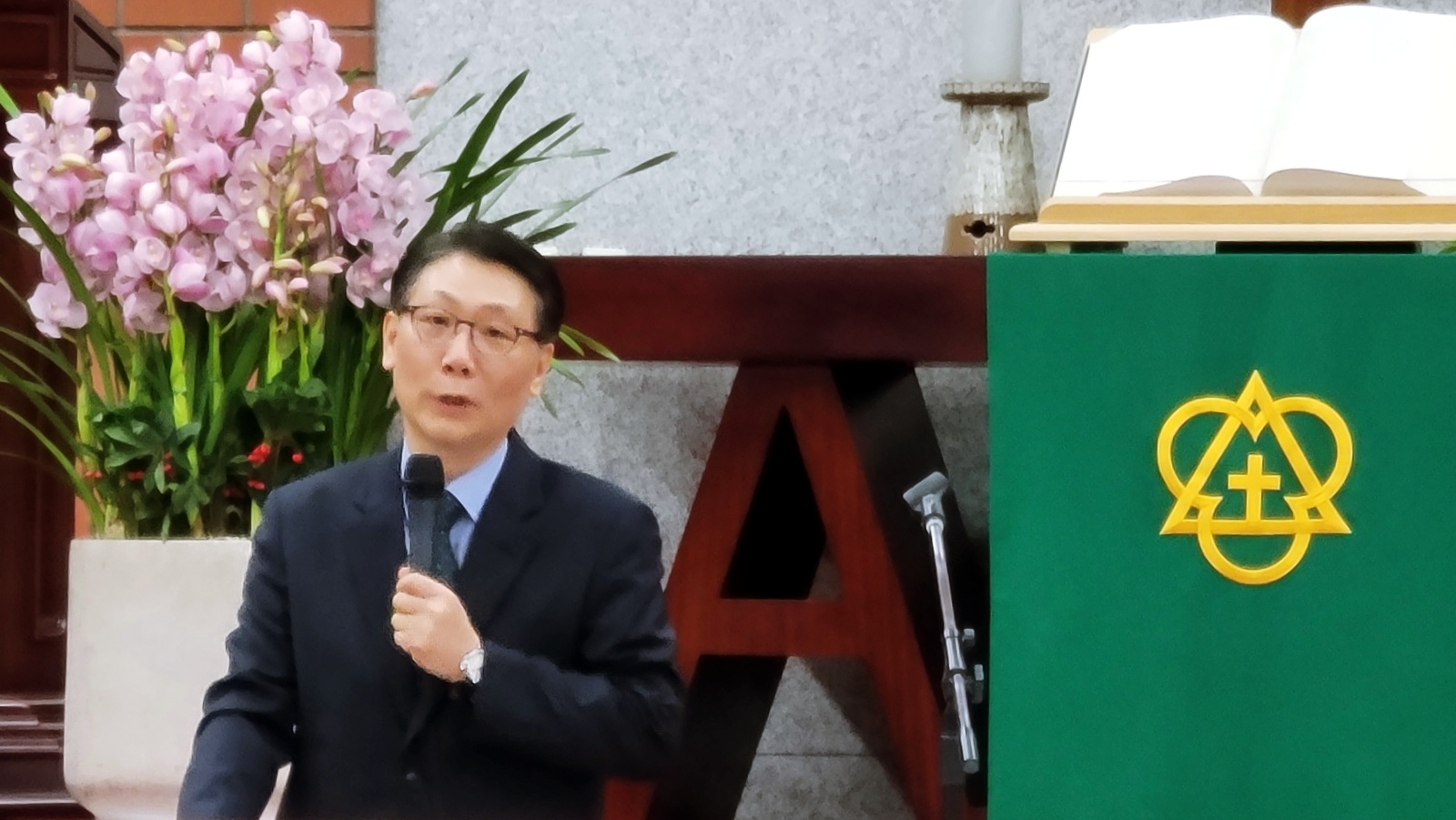 지역과 함께 하는 교회(glocal church)가 대안이다!